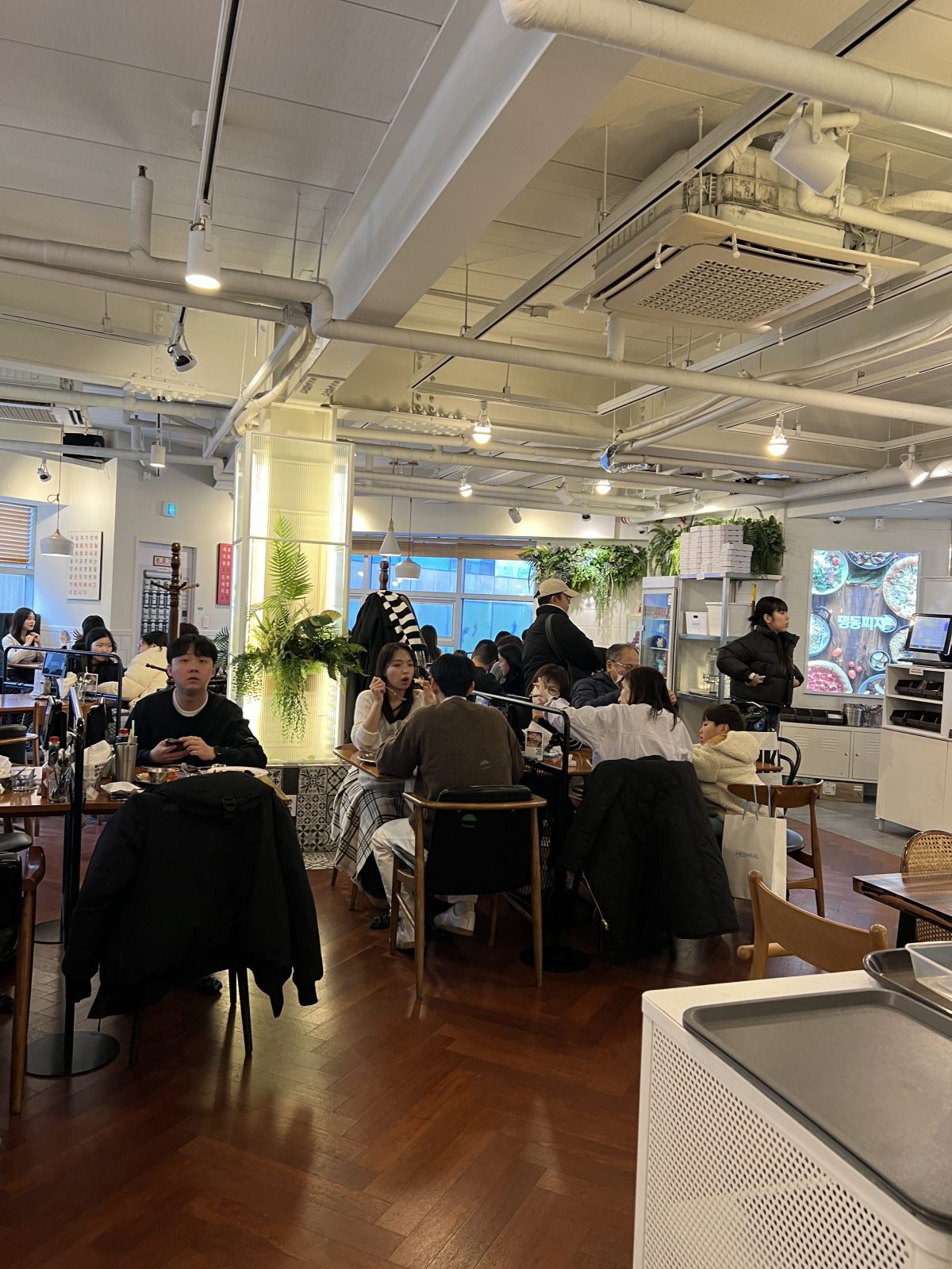Myeongdong (How to go, What to shop, and Where to eat: Street food ...