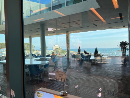 Coralani Cafe (How to go, what to expect) - The Traveling Star