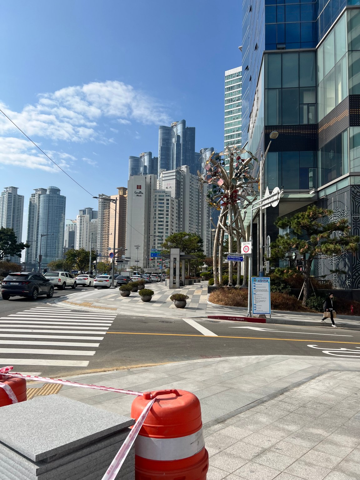 Snoopy Place Cafe (How to go, what to expect) - The Traveling Star