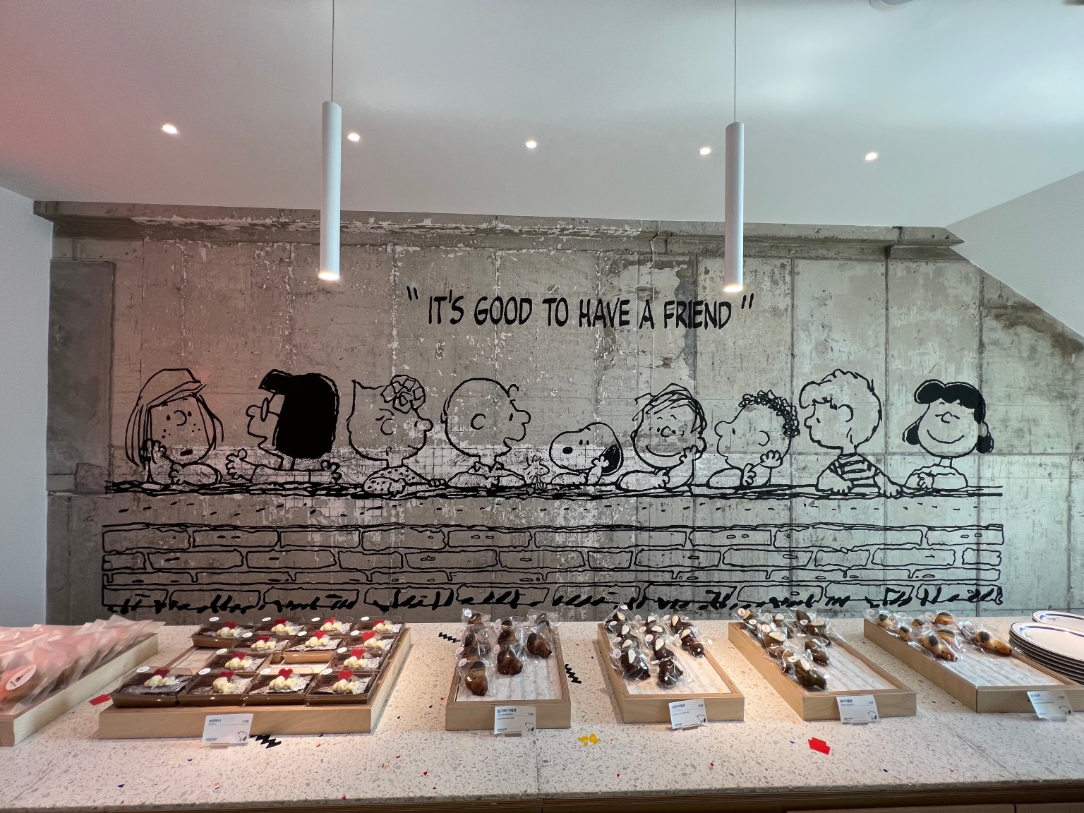 Snoopy Place Cafe (How to go, what to expect) - The Traveling Star