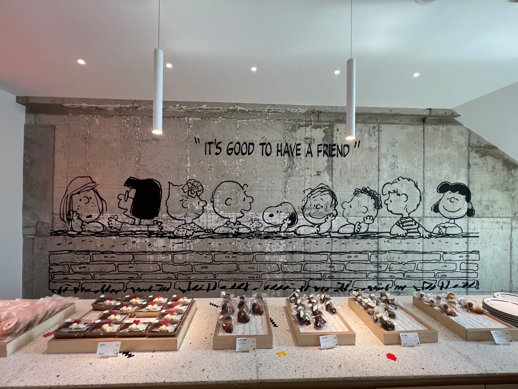 Snoopy Place Cafe (How to go, what to expect) - The Traveling Star