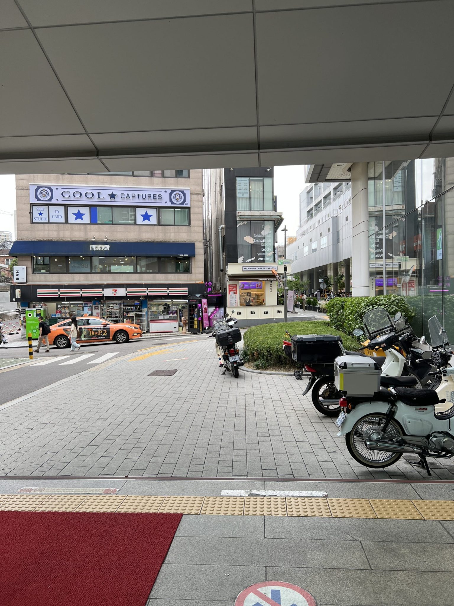 Musinsa Terrace (How to go, what to expect) - The Traveling Star