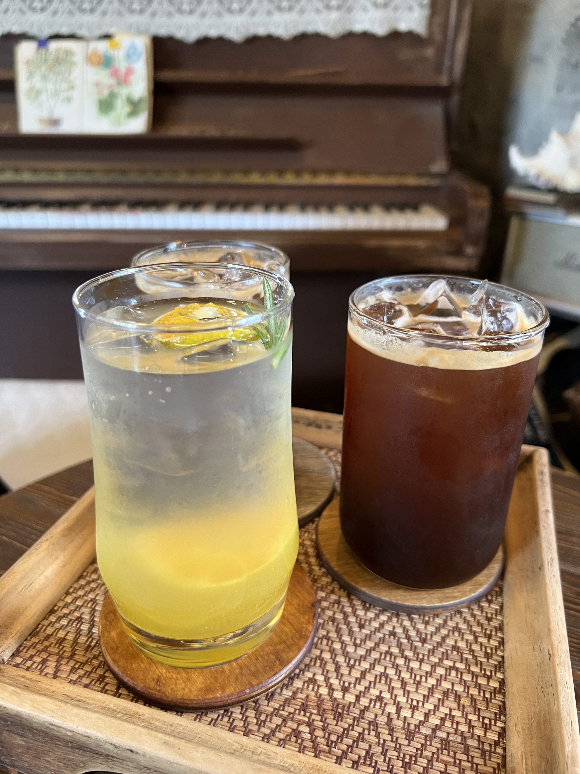 Cafe Gyulkkot Darak (제주카페 귤꽃다락) (What to expect) - The Traveling Star